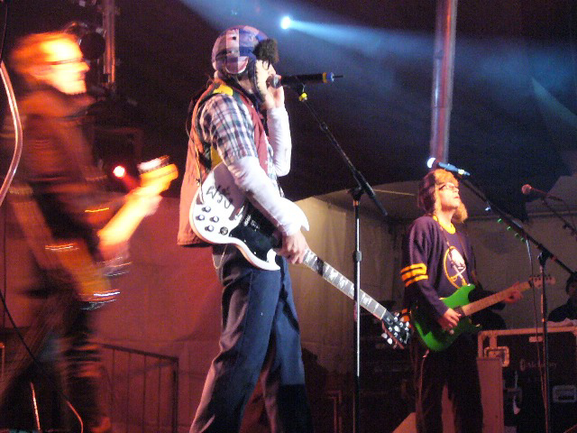 File:Karlscorner-20101212-p.jpg - Weezerpedia